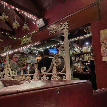 DAN TANA’S - Updated July 2025 - 746 Photos & 1318 Reviews - 9071 Santa ...