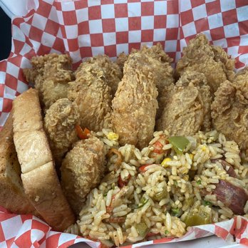 SUPERSONIC WINGS - Updated October 2025 - 39 Photos & 22 Reviews - 1109 ...