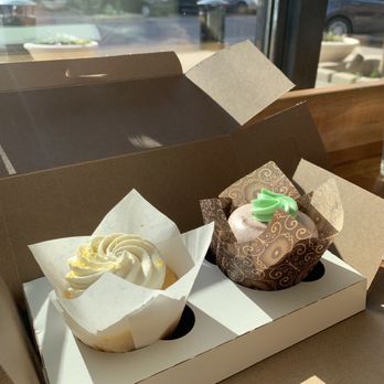 SCRATCH CUPCAKERY - Updated December 2025 - 69 Photos & 86 Reviews ...