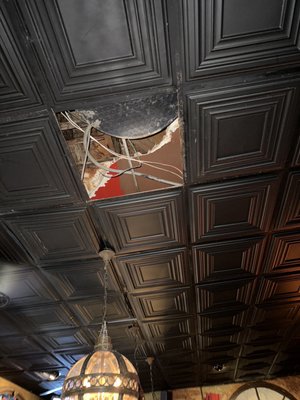 THE QUARTER BAR - Updated September 2024 - 196 Photos & 266 Reviews ...