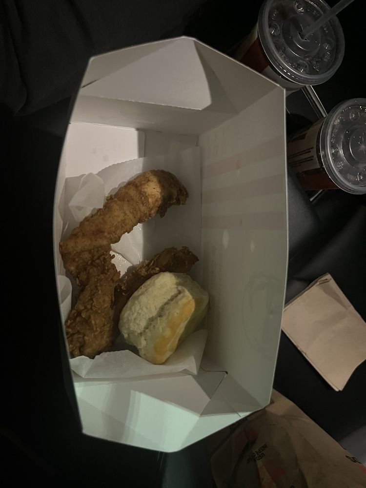 KFC - Updated October 2025 - 12 Photos & 27 Reviews - 7306 Mcclean Blvd ...