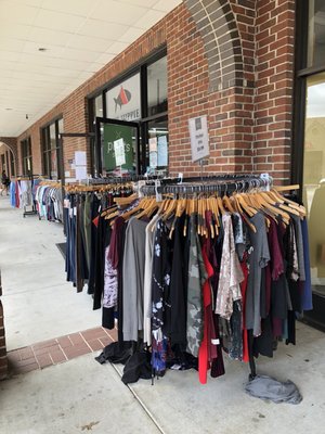 THE PANTS STORE CRESTLINE - 12 Photos - 233 Country Club Park ...