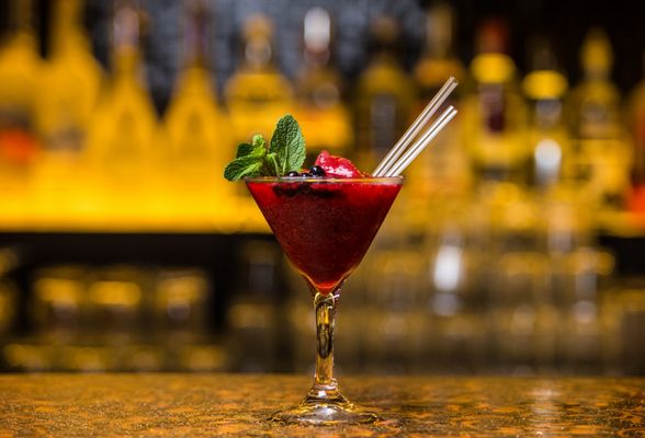 NEBE COCKTAIL & MUSIC BAR VÁCLAVSKÉ NÁMĚSTÍ - Updated October 2025 - 29 ...