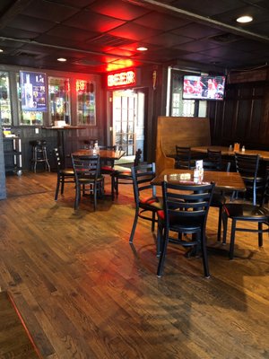 NORTH RIVER TAVERN - 126 Photos & 244 Reviews - 8879 Roswell Rd, Sandy ...