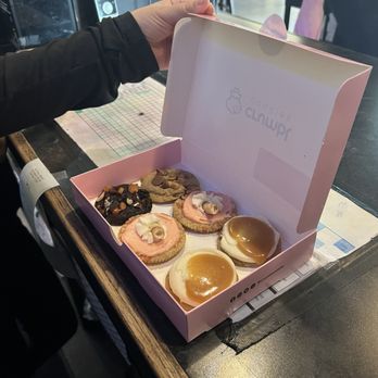 CRUMBL - WEST DES MOINES - Updated October 2025 - 37 Photos & 14 Reviews - 5585 Mills Civic Pkwy ...