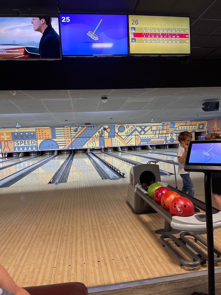SUNRISE LANES - Updated October 2025 - 45 Photos & 70 Reviews - 6393 Dr ...