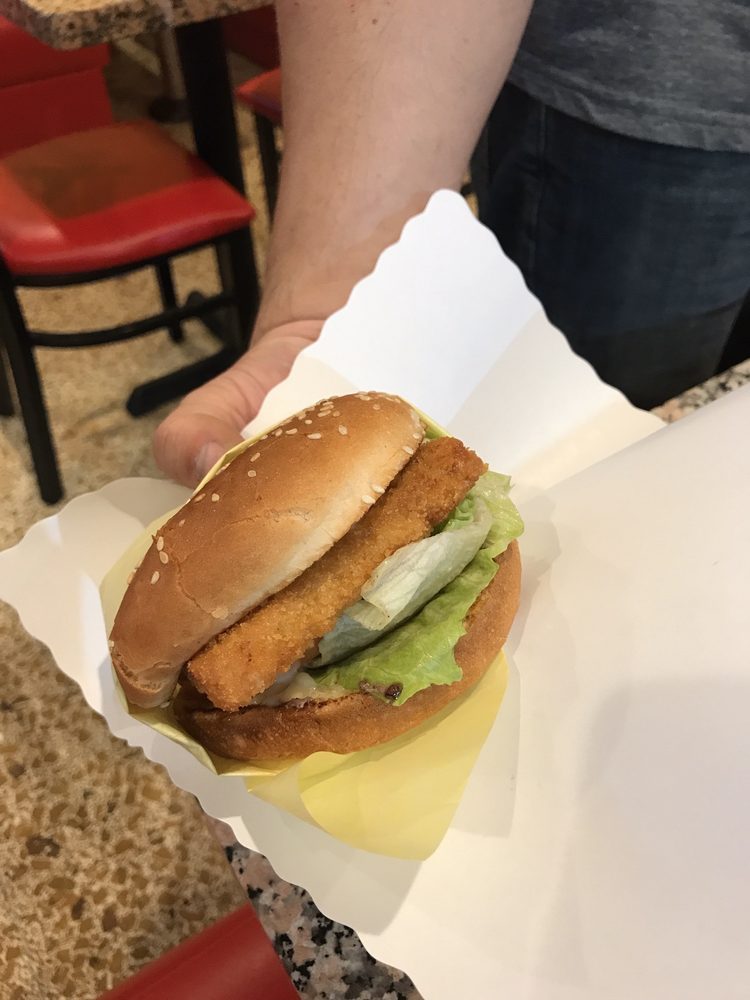 HOLIDAY BURGER - 299 Photos & 559 Reviews - 15520 Devonshire St ...