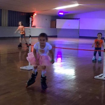 WHEELS FAMILY SKATING CENTER - TEMP. CLOSED - Updated July 2024 - 27 ...