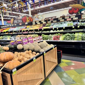 CHAVEZ SUPERMARKET & TAQUERIA - Updated August 2025 - 230 Photos & 135 ...