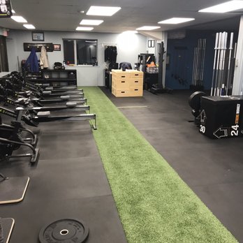 CROSSFIT BANFF - Updated January 2025 - 10 Photos - 5 200 Hawk Avenue ...