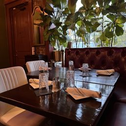 MCRAE’S AMERICAN BISTRO & COCKTAILS - Updated October 2025 - 154 Photos ...