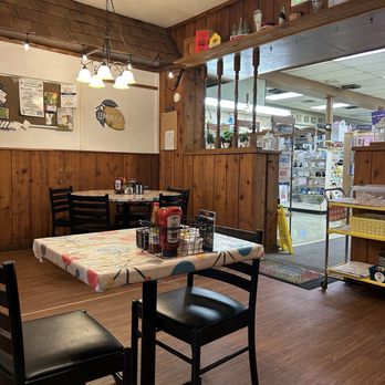 THE CUBBARD - Updated December 2025 - 27 Photos & 14 Reviews - 112 N ...