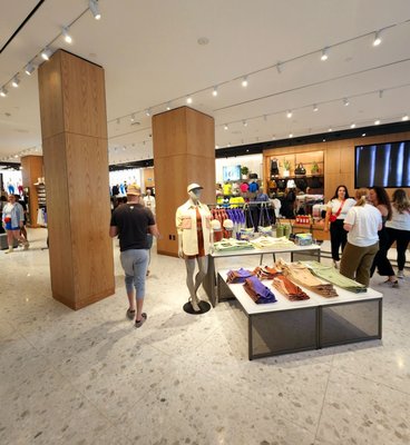 LULULEMON ATHLETICA - Updated May 2026 - 103 Photos & 51 Reviews - 970 ...