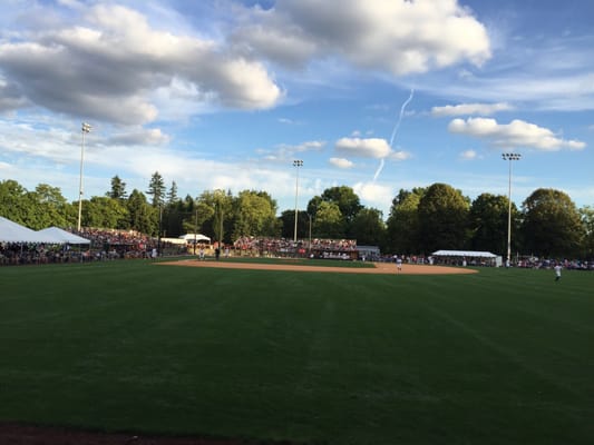 WALKER STADIUM - Updated September 2024 - 20 Photos - SE 92nd Ave ...