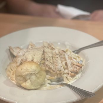 ROOS BAR PATIO GRILL - Updated November 2025 - 66 Photos & 56 Reviews ...