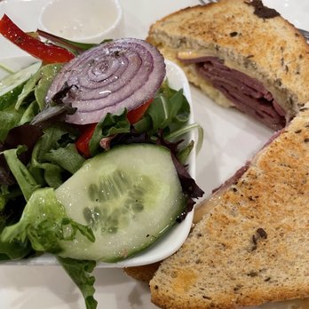 LILLIES RESTAURANT & BAR - Updated August 2024 - 712 Photos & 326 ...