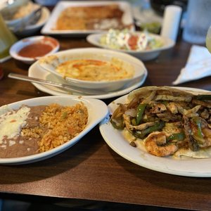 EL MEZCAL MEXICAN RESTAURANT - Updated September 2024 - 54 Photos & 79 ...