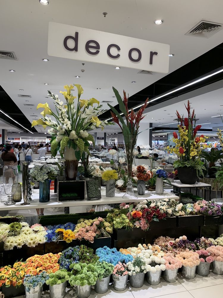 THE LANDMARK - Updated December 2025 - 21 Photos & 18 Reviews - Makati ...