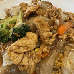 ELEPHANT #8 THAI TASTE - Updated October 2025 - 78 Photos & 81 Reviews ...