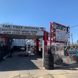 HOUSTON AUTO RECYCLERS - Updated March 2025 - 2425 W Mt Houston Rd ...