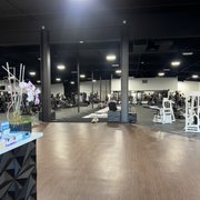 THE COMPOUND LIFTING CLUB - 37 Photos & 18 Reviews - 909 Morena Blvd ...