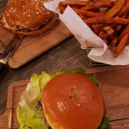 FLAMME BURGER - KEYSTONE - 683 Photos & 499 Reviews - 8487 Union Chapel ...