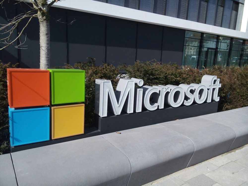 MICROSOFT DEUTSCHLAND GMBH - Updated November 2024 - Walter-Gropius ...