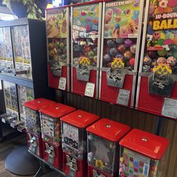 SHAKERS PIZZA - Updated July 2025 - 197 Photos & 359 Reviews - 4075 ...