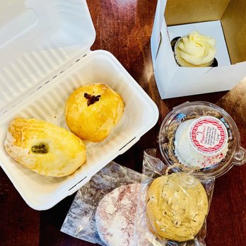 SWEETLY BAKED - Updated October 2025 - 48 Photos & 72 Reviews - 680 ...