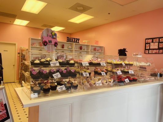 THE PINK BOX - 74 Photos & 30 Reviews - 5860 Harbour View Blvd, Suffolk ...