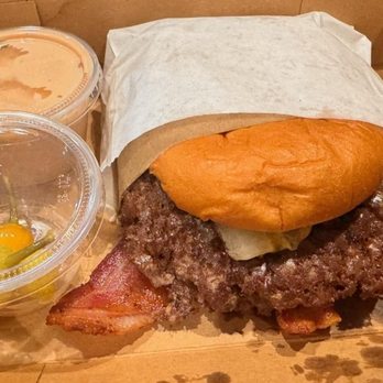 BODEGA SMASH BURGERS - Updated May 2025 - 42 Photos & 23 Reviews ...