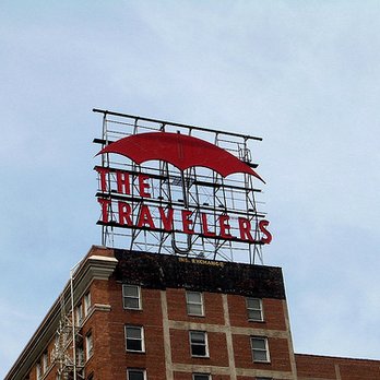 THE TRAVELERS SIGN - Updated October 2025 - 401 Grand Ave, Des Moines ...