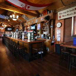 HESSEN HAUS - Updated July 2025 - 433 Photos & 418 Reviews - 101 4th St ...