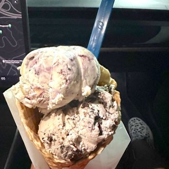 BLUE SCOOP CREAMERY - Updated September 2024 - 90 Photos & 59 Reviews ...