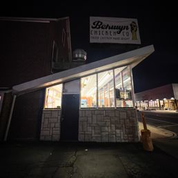 BERWYN CHICKEN - Updated October 2025 - 78 Photos & 67 Reviews - 7021 ...