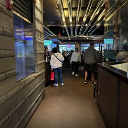 YARD HOUSE - Updated October 2025 - 981 Photos & 943 Reviews - 21001 N ...