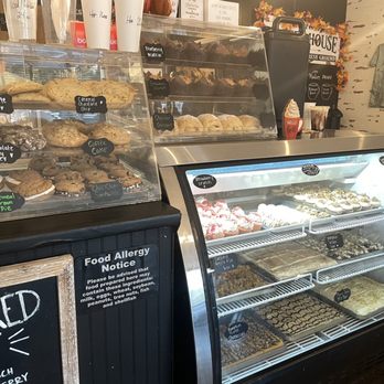 MAPLE BAKERY & COFFEE HOUSE - Updated December 2025 - 13 Photos & 16 ...
