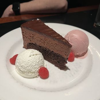 J GILBERTS WOOD FIRED STEAKS & SEAFOOD - Updated June 2024 - 1431 ...