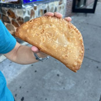 PIKALO EMPANADA - Updated December 2025 - 35 Photos & 33 Reviews - 386 ...