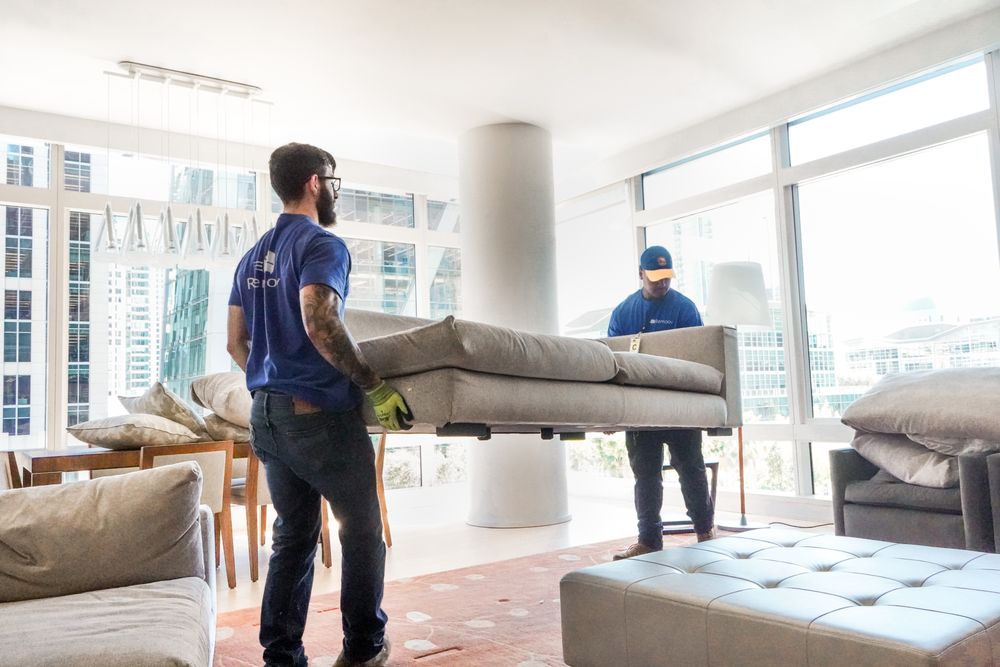 REMOOV - Updated December 2025 - 26 Photos & 17 Reviews - 1221 S ...