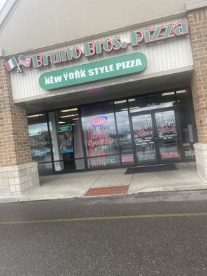 BRUNO BROS PIZZA - Updated January 2026 - 24 Reviews - 5549 Mahoning ...