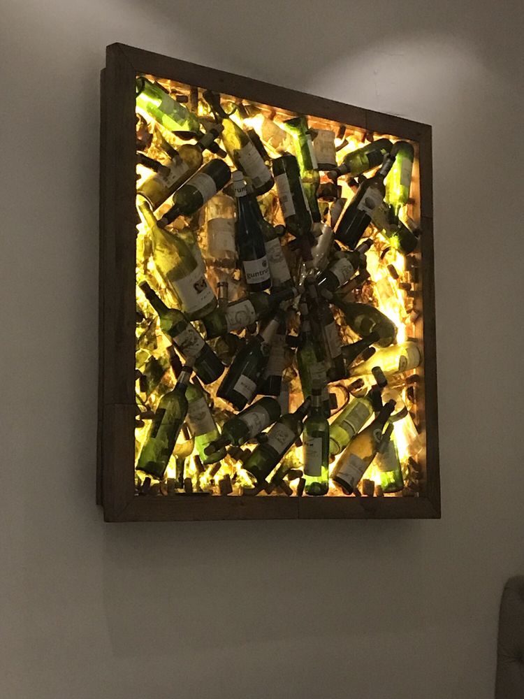 CAVIAR RESTAURANT AND CHAMPAGNE BAR - Updated May 2025 - 20 Photos ...