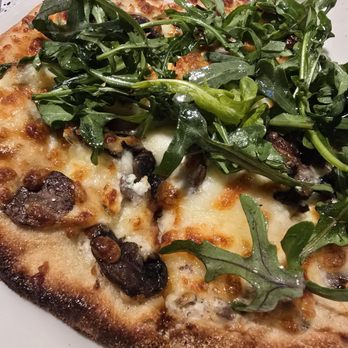 BIRDEEZ - Updated October 2025 - 254 Photos & 86 Reviews - 151 N Sierra ...