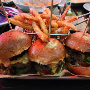 GRAILS MIAMI - RESTAURANT & SPORTS BAR - Updated August 2024 - 1324 ...