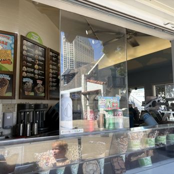 BEN & JERRY’S - Updated October 2025 - 306 Photos & 232 Reviews - 859 A ...
