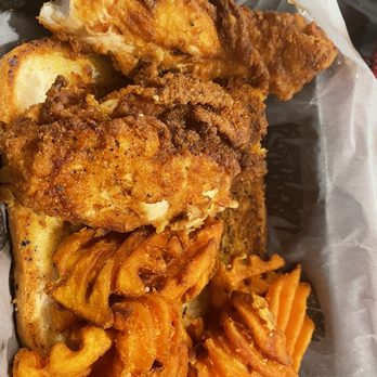 URBAN BIRD HOT CHICKEN - Updated January 2025 - 66 Photos & 56 Reviews ...