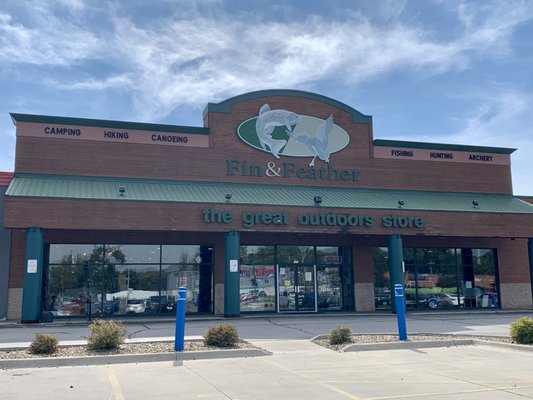 FIN & FEATHER - Updated December 2025 - 26 Reviews - 125 Hwy 1 W, Iowa ...