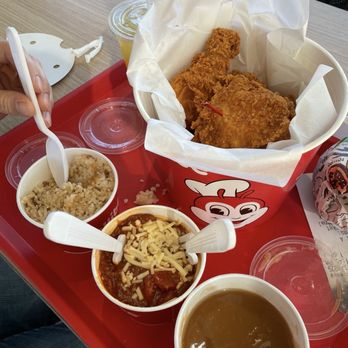 JOLLIBEE - Updated August 2025 - 193 Photos & 142 Reviews - 44945 ...