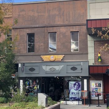 TRIPLE PLAY RECORDS - Updated November 2025 - 25 Reviews - 530 Main St ...