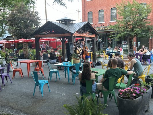 EASTSIDE GRILL - Updated October 2025 - 84 Photos & 220 Reviews - 19 ...